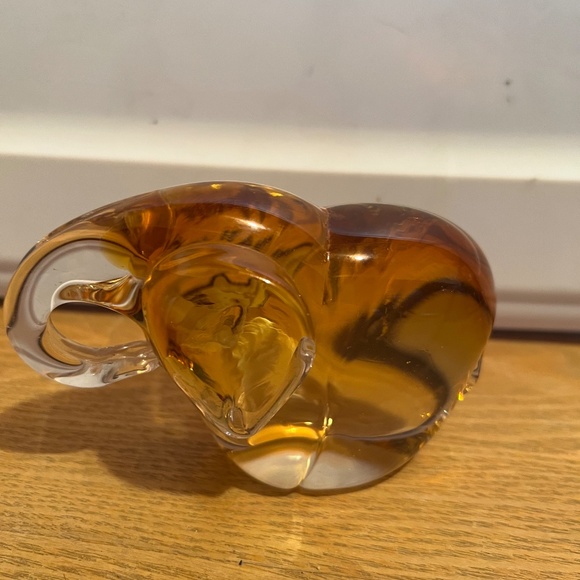 Source Unknown | Accents | Vtg Art Glass Amber Elephant Paperweight ...